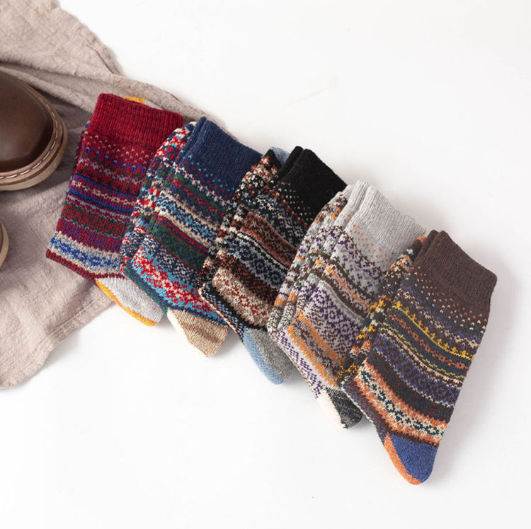 Nordic Pattern Crew Socks (5 Colours) – Ice Cream Cake